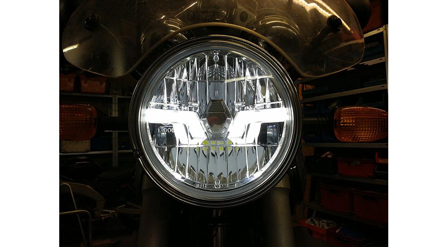 LED headlights for BMW R850R & R1150R | Motorcycle Accessory Hornig